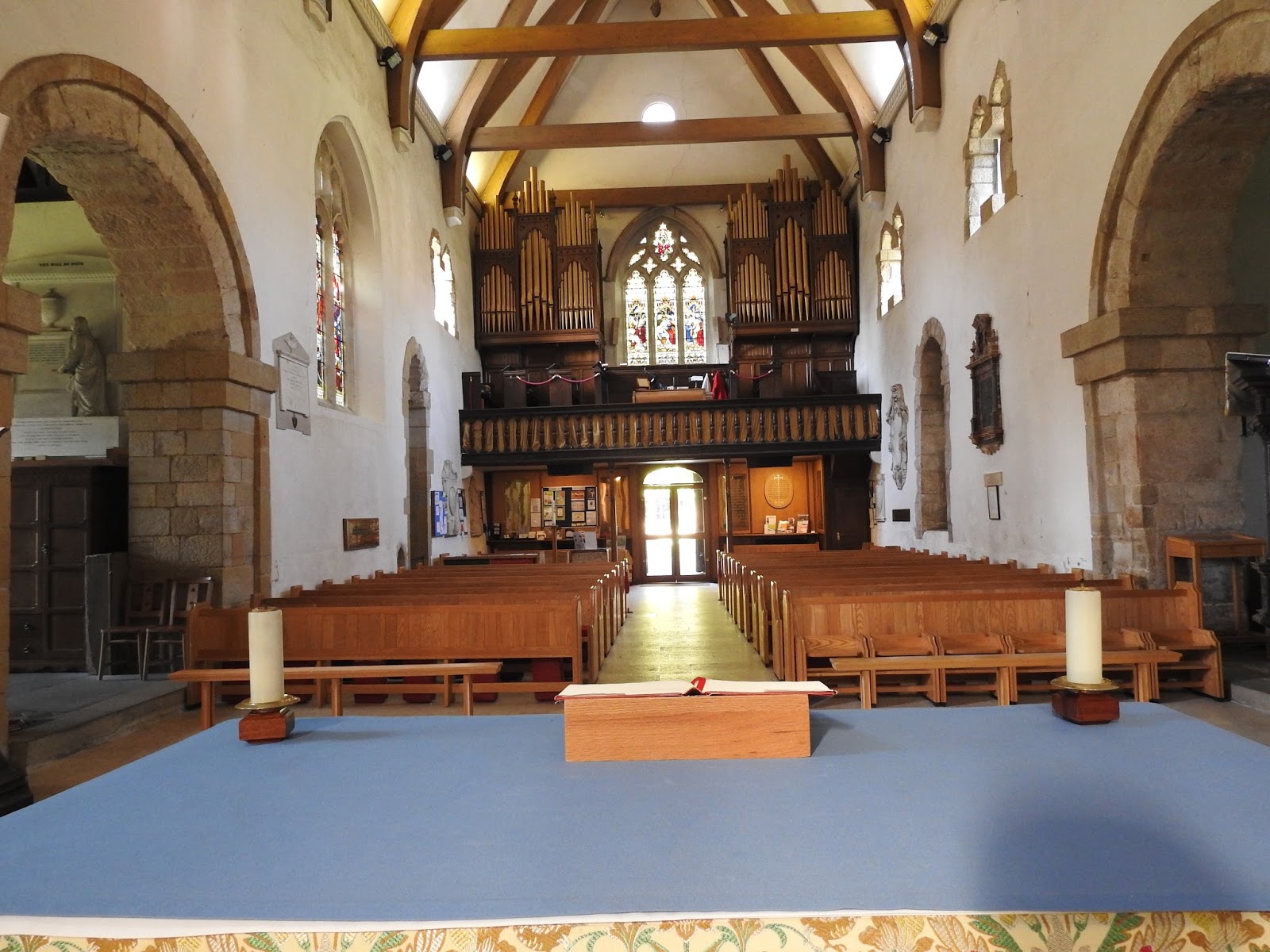 Crawley Old Town: THIRTY PICTURES: St Nicholas’ Church, Worth