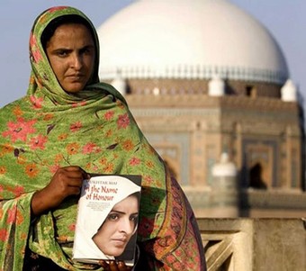 Life is beautiful...!!!: Mukhtar Mai-The Story(Reality) of a rape