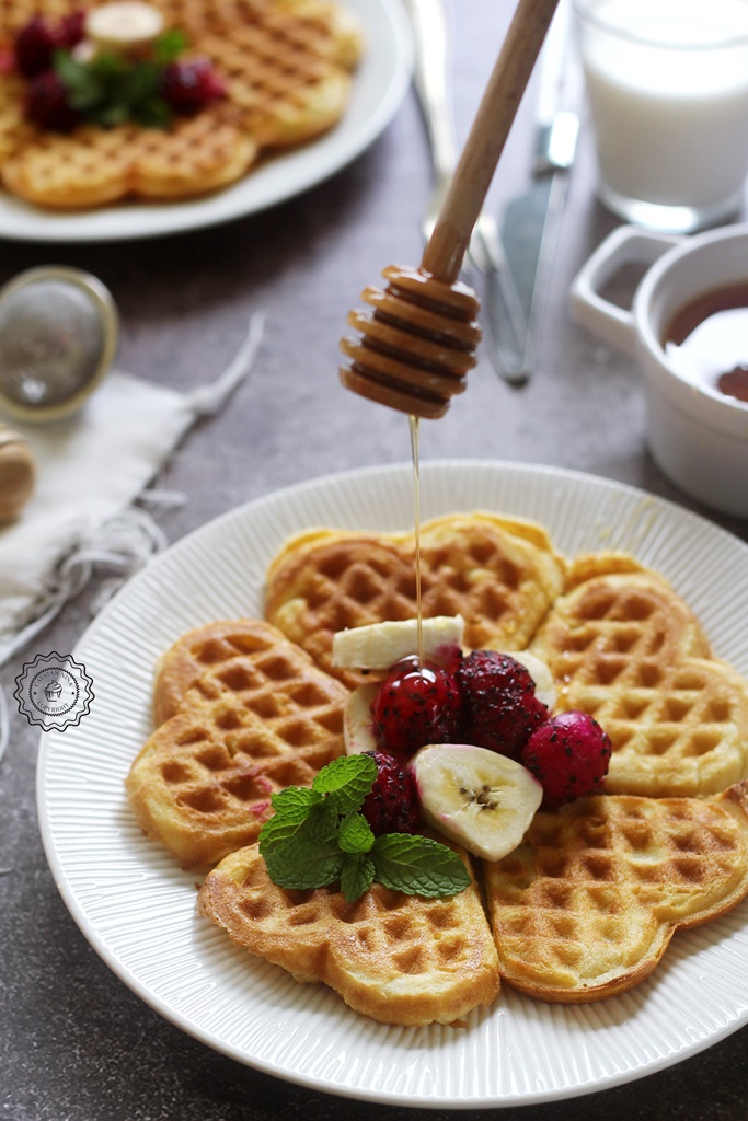 Indonesia Food Eat Topping: FLUFFY WAFFLE