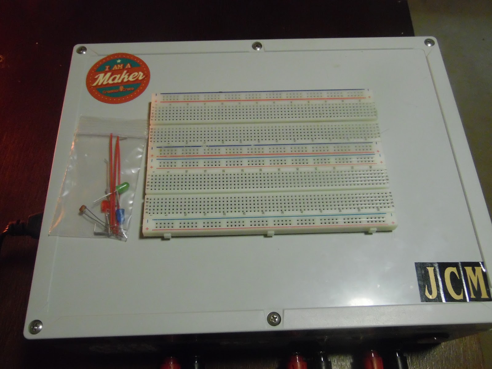 Watsa Mada: Creation Crate #1 DIY Arduino based RGB MOOD LAMP