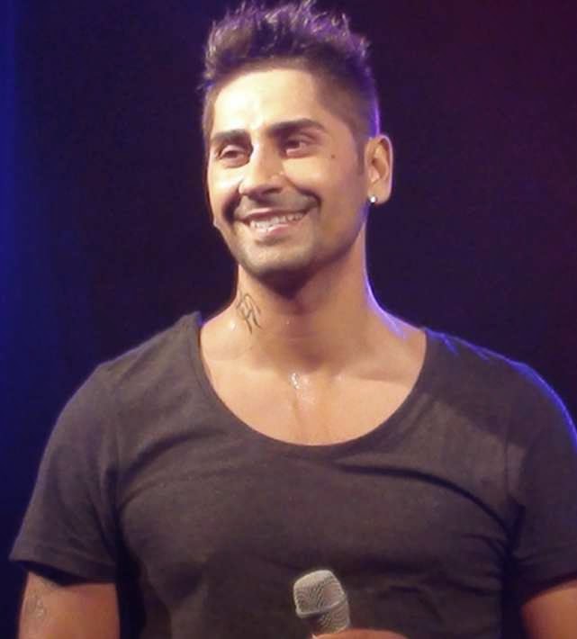 Asculta VERSURI 'Tren de noapte' - Connect-R - Fara griji si fara acte ...