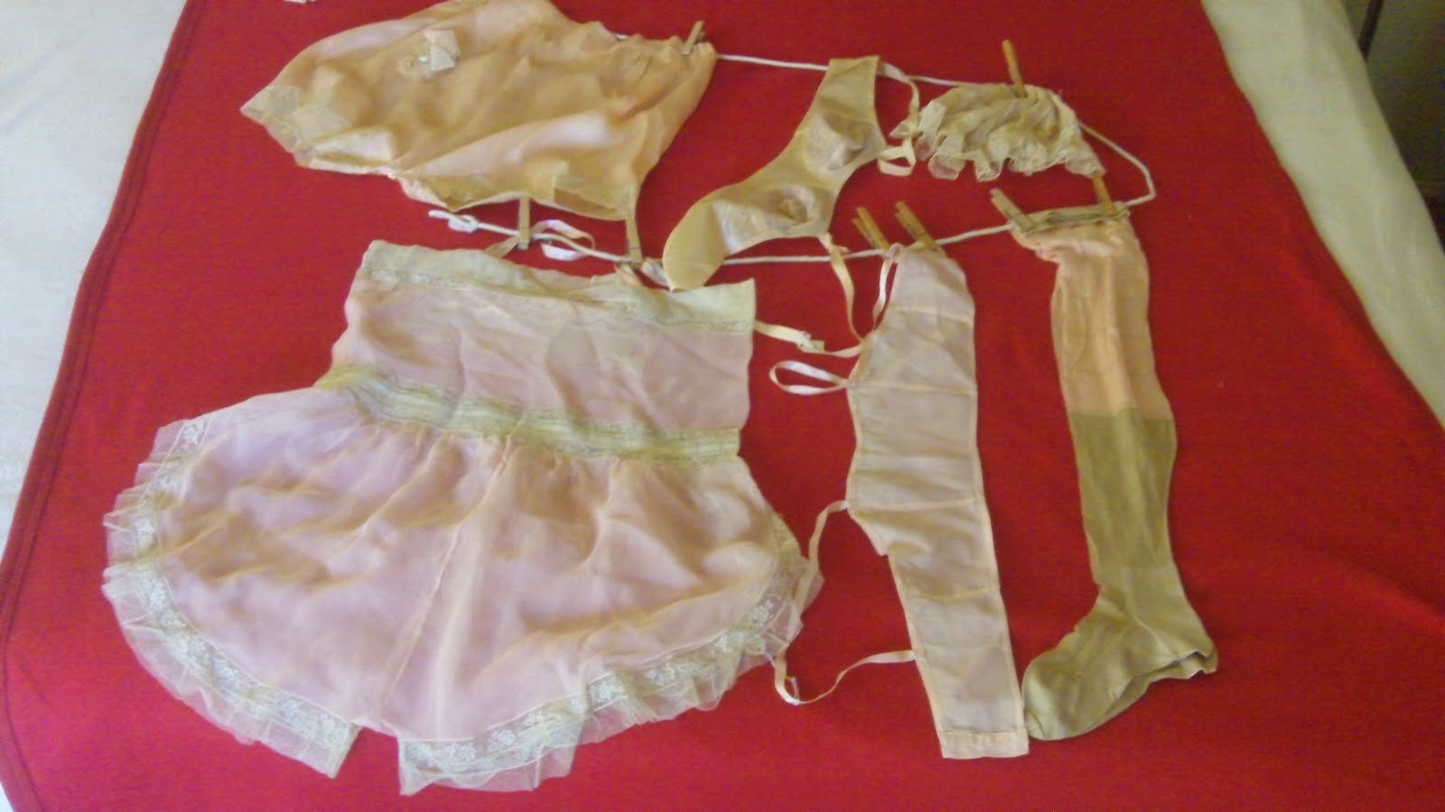 WayWeWore Vintage: Lingerie Clothes Line