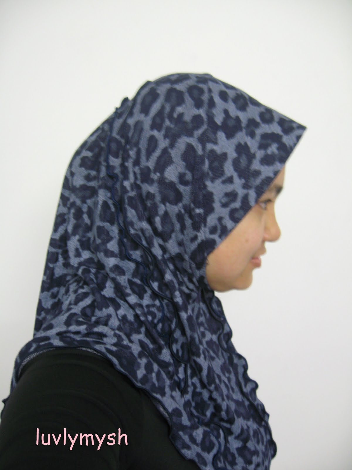 luvlymysh: Tudung Denim Corak Leopard & Dot