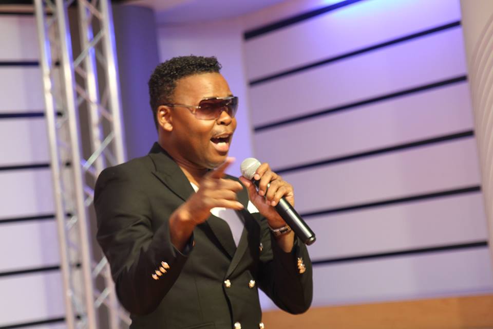 Mc Roger Feat. Swit - Moçambique Eu Te Amo (Zouk 2017) | Dj EdyWiN