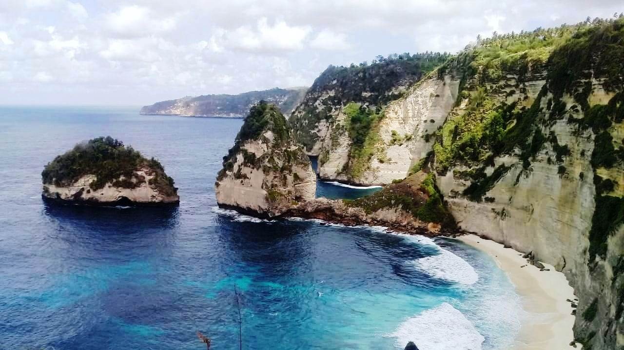 ATUH CLIFF NUSA PENIDA - NUSA PENIDA TOUR - 0823-4181-7602