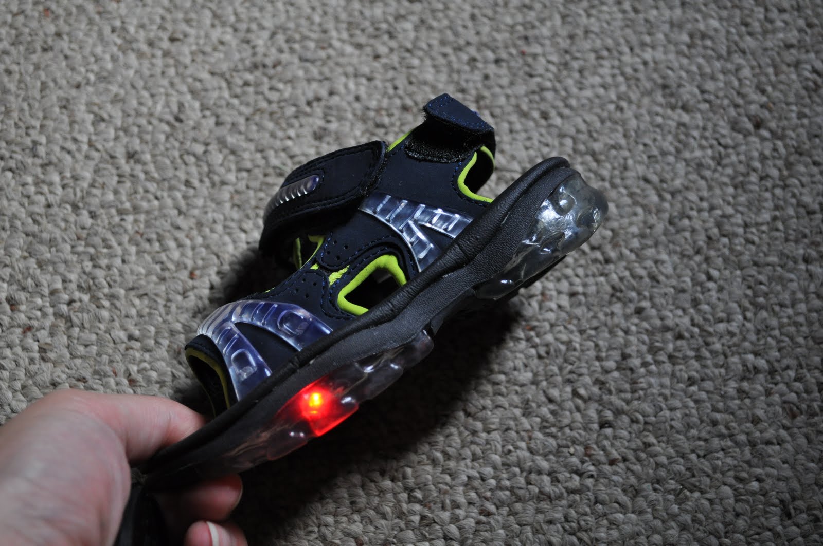 selling some stuff: Stride Rite size 7 "solar sandle", light up boys ...