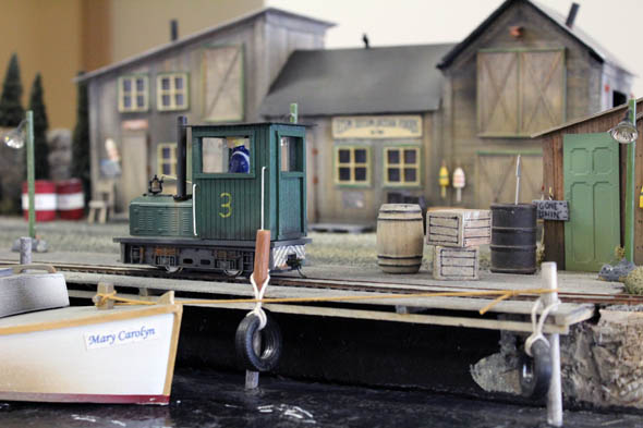 Modeling Maine in Narrow Gauge: Ecum Secum Ocean Foods - Gn15