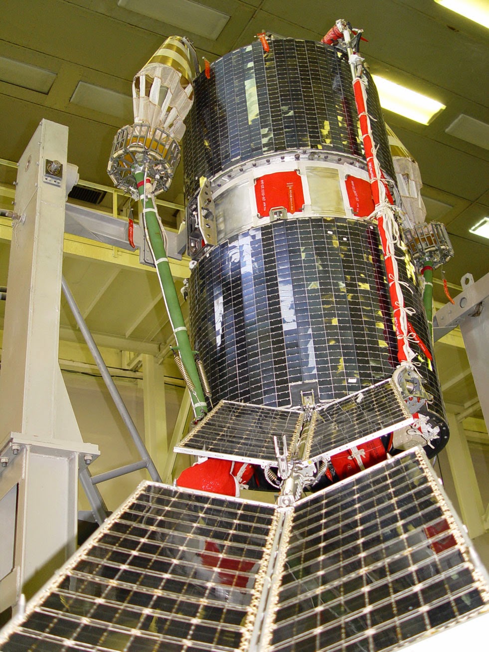 Suburban Spaceman Russia Gonets Development Of New Satellite