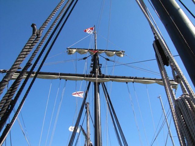 jeanzpix: The Nina and the Pinta - The Ships of Columbus