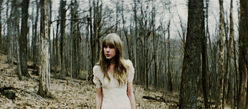 Sneak peek del video Safe and Sound + gifs | Real or not real News