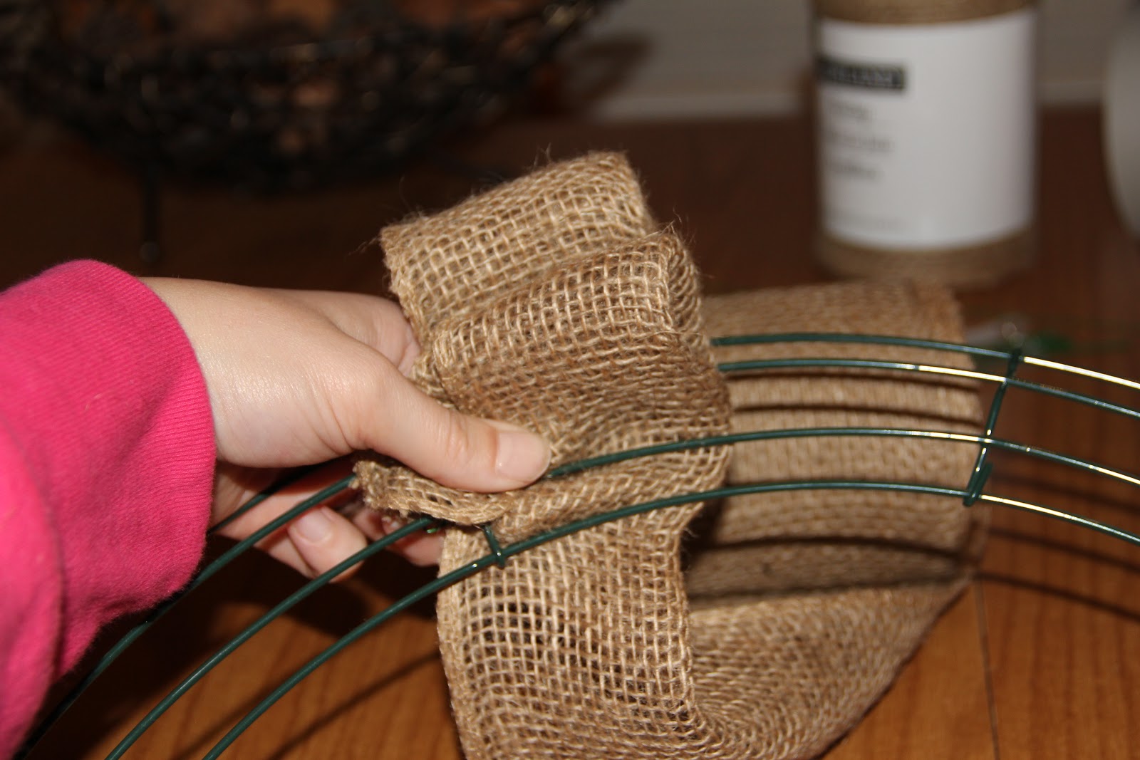 Stephanie Jennett Photography: DIY Burlap Wreath