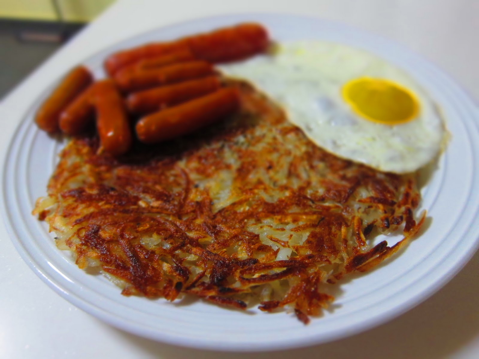 PapaCheong's 拿手好菜: Rösti with Egg, Taiwan and Cheese Sausages