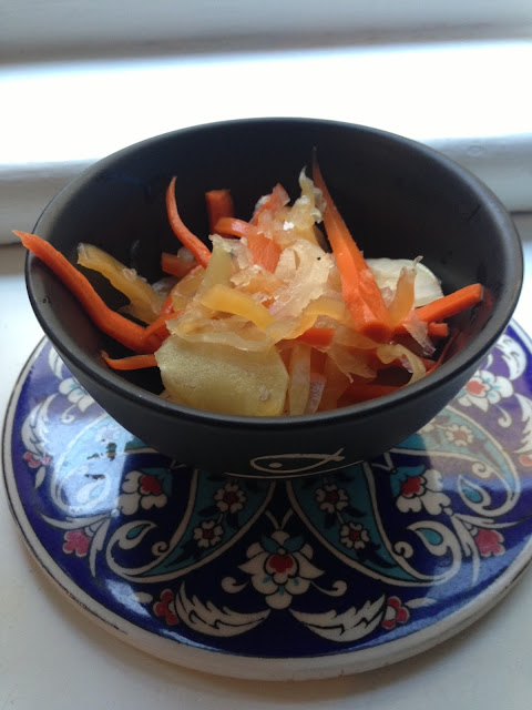 Jarhead Pickling Blog: Atchara - Filipino Pickled Green Papaya