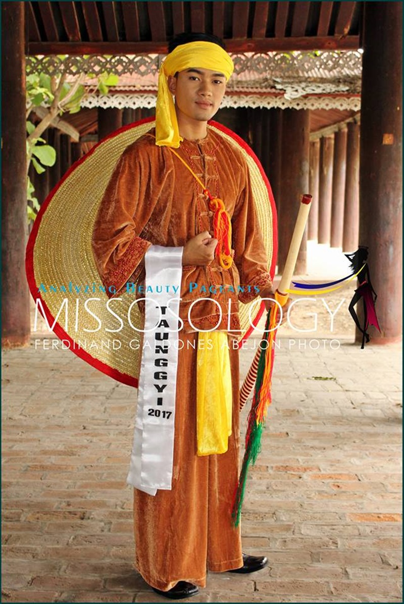 Grand Boyzone: Mister of Myanmar 2017 :National Costume