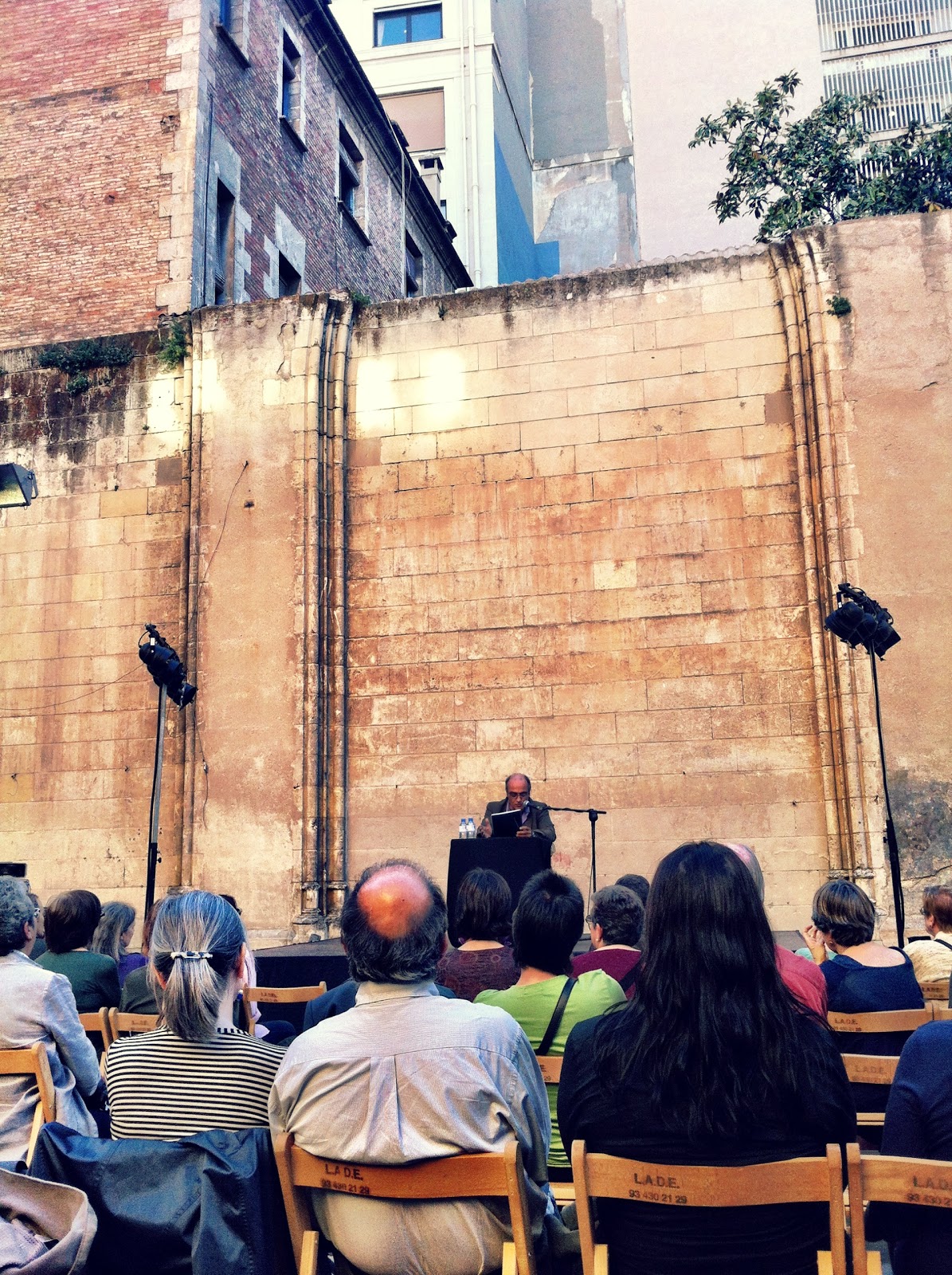 Barcelona Poesia: "I quin buit, i quina feredat!". L’obsessió sota ...