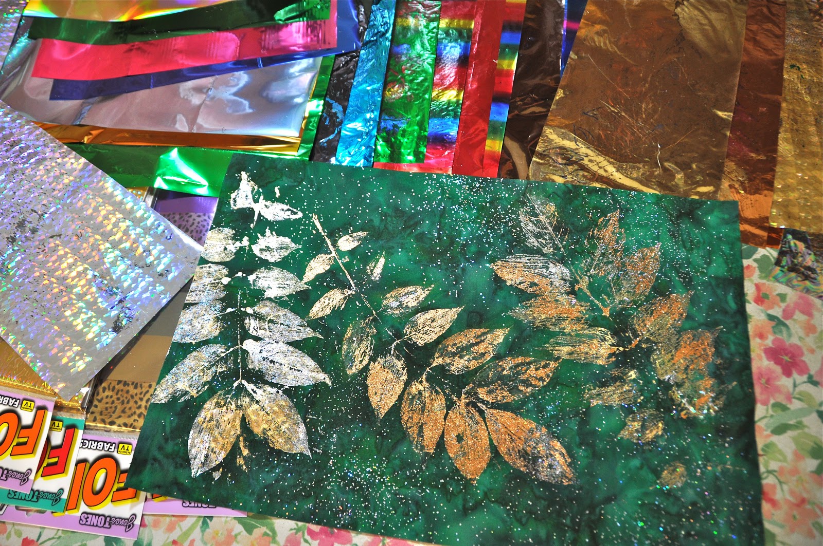 LuAnn Kessi: Foiling on Fabric......Class Prep