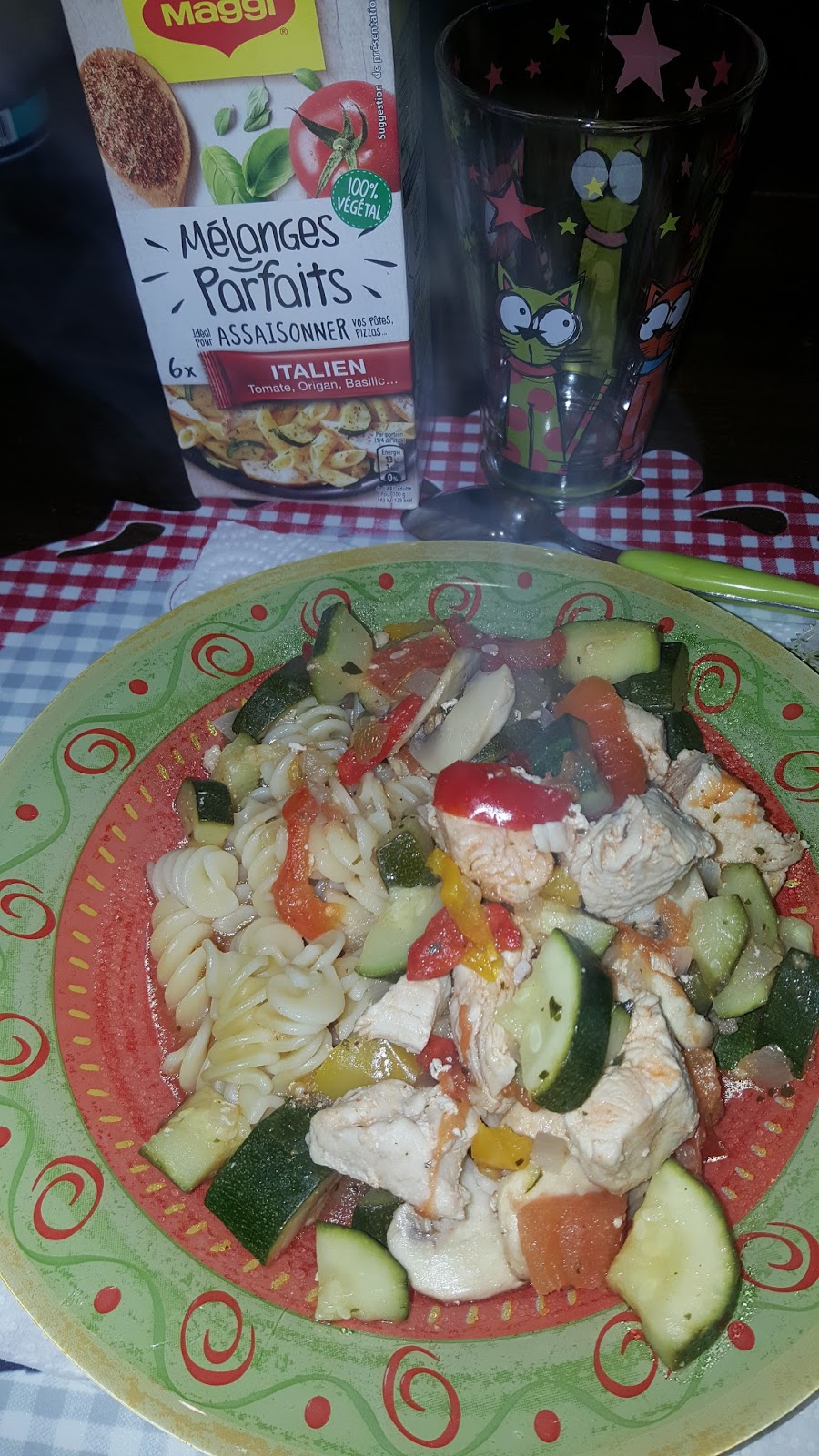 LIPOUZEREZH: Pâtes au poulet et légumes au Mélange Parfait Italien de maggi