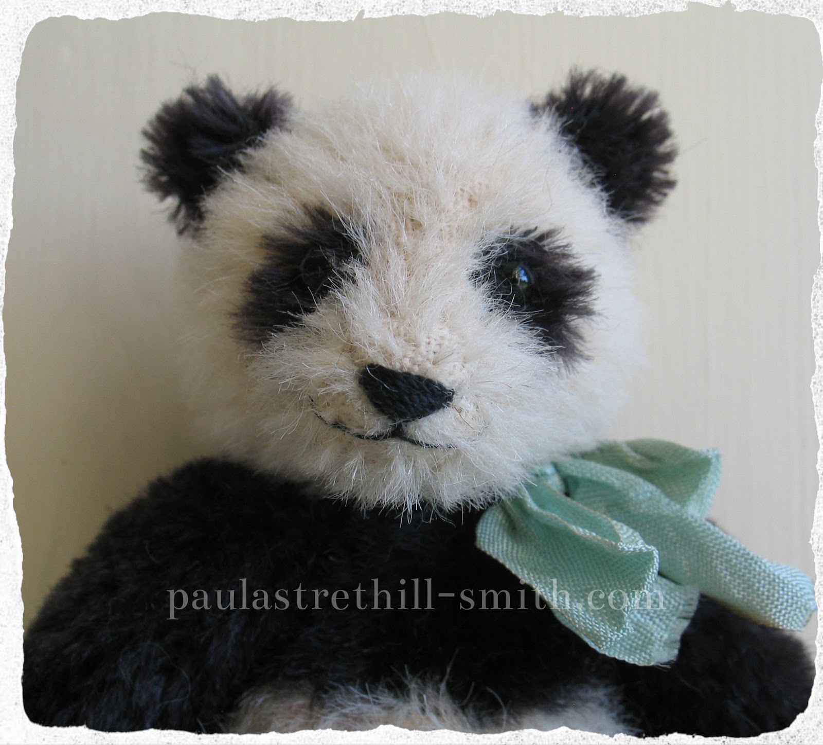 Paula Strethill-Smith: Vintage Teddy Collection