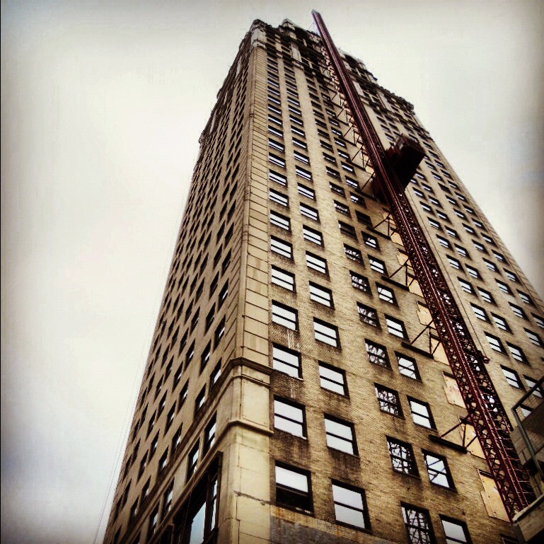 Peace Love Wanderlust: Detroit's Broderick Tower!