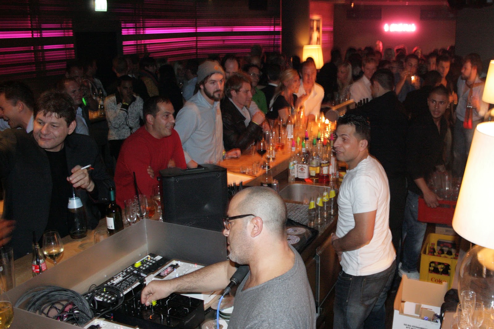 mag21-Tipps: CAVOS Stuttgart ist eröffnet. Über 1000 geladene Gäste ...