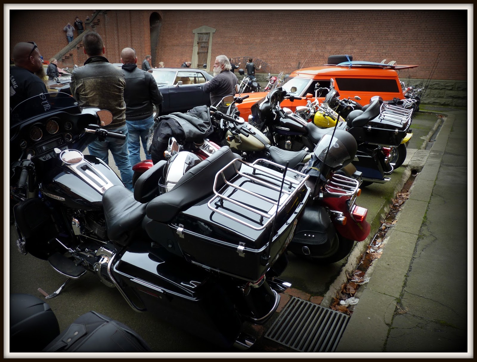 Southern Cross Rebels: MAD MAX - TOECUTTER RIDE