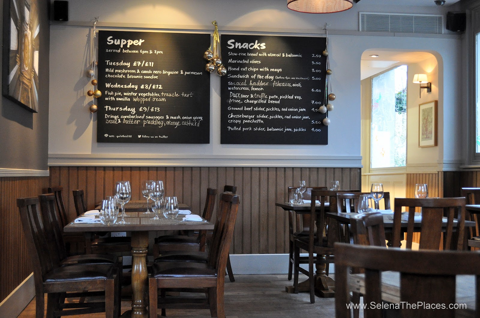 Oh, the places we will go!: Greenwich Pub Review - The Guildford Arms