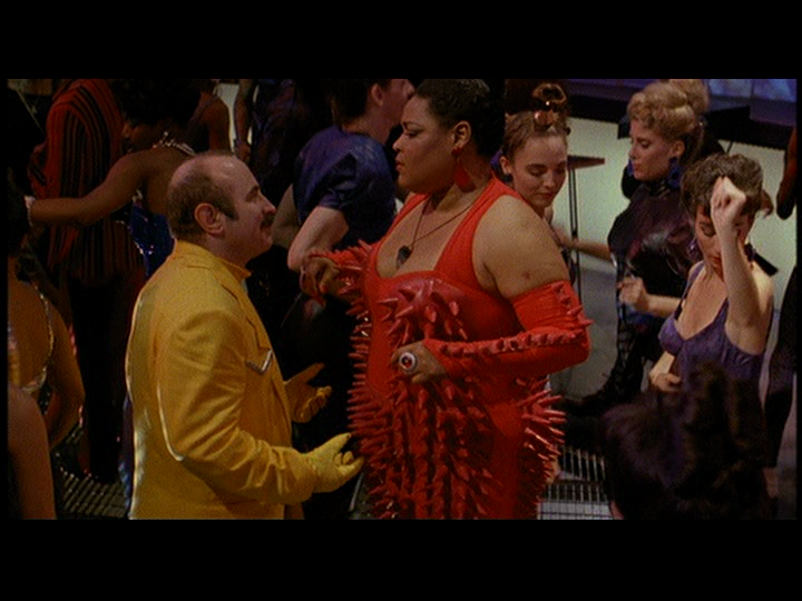 Smuggling yo' liqueur : r/WTF