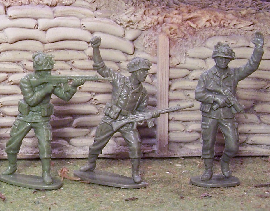WWII Plastic Toy Soldiers: Airfix - Toy Soldiers