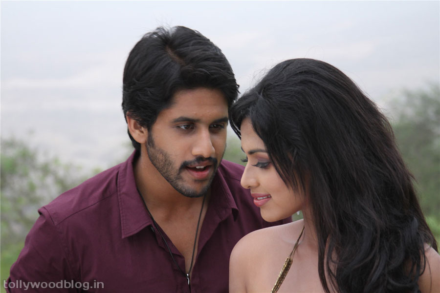 Bejawada Movie latest photos stills Naga Chaitanya, Amala Paul