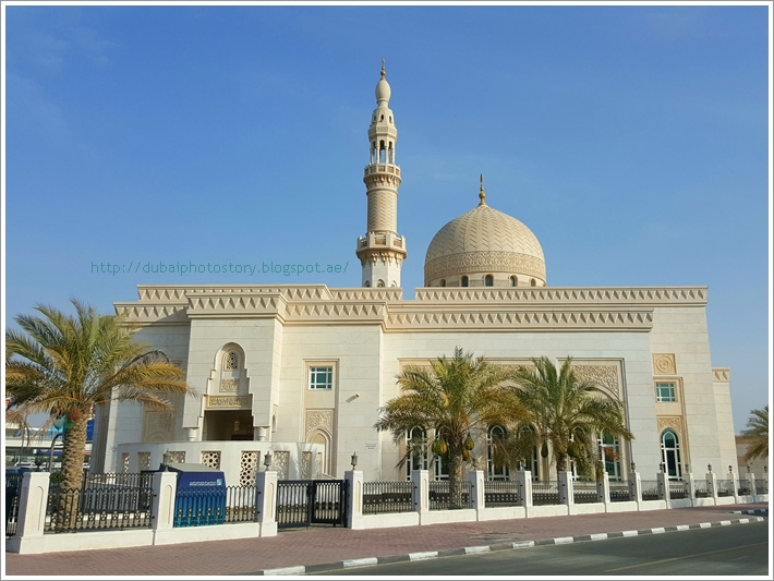 Dubai Photo Story: Musabah Bin Rashid Al Fattan Mosque