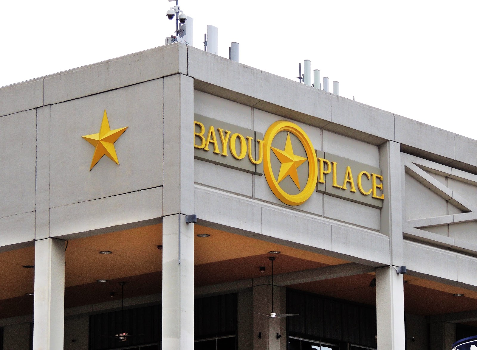 Houston in Pics: Bayou Place