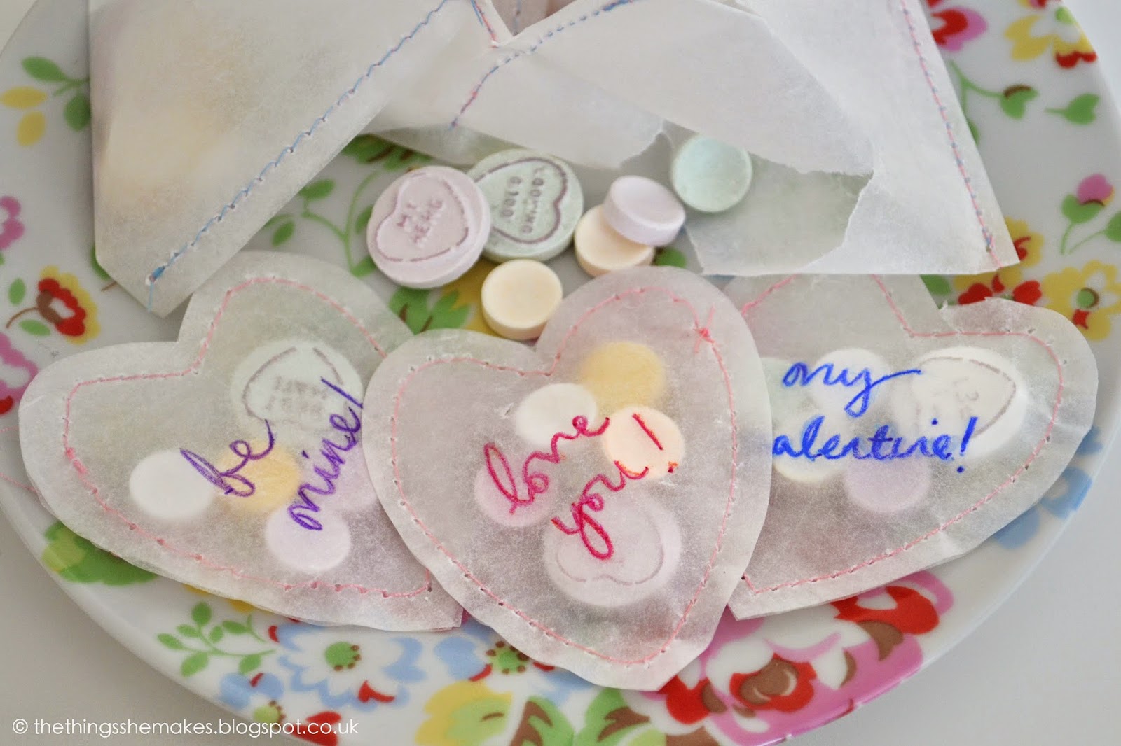 How to Make Stitched Paper Sweet Favours | The Things She Makes