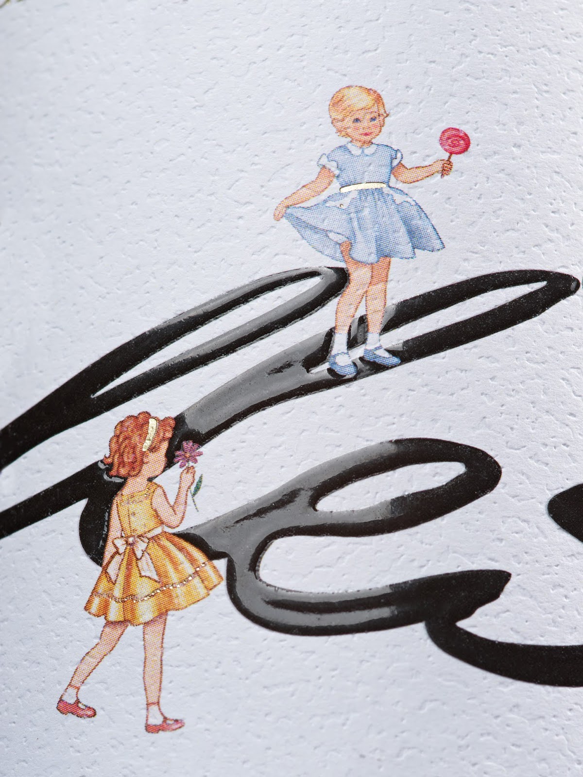 Elles – Packaging Of The World