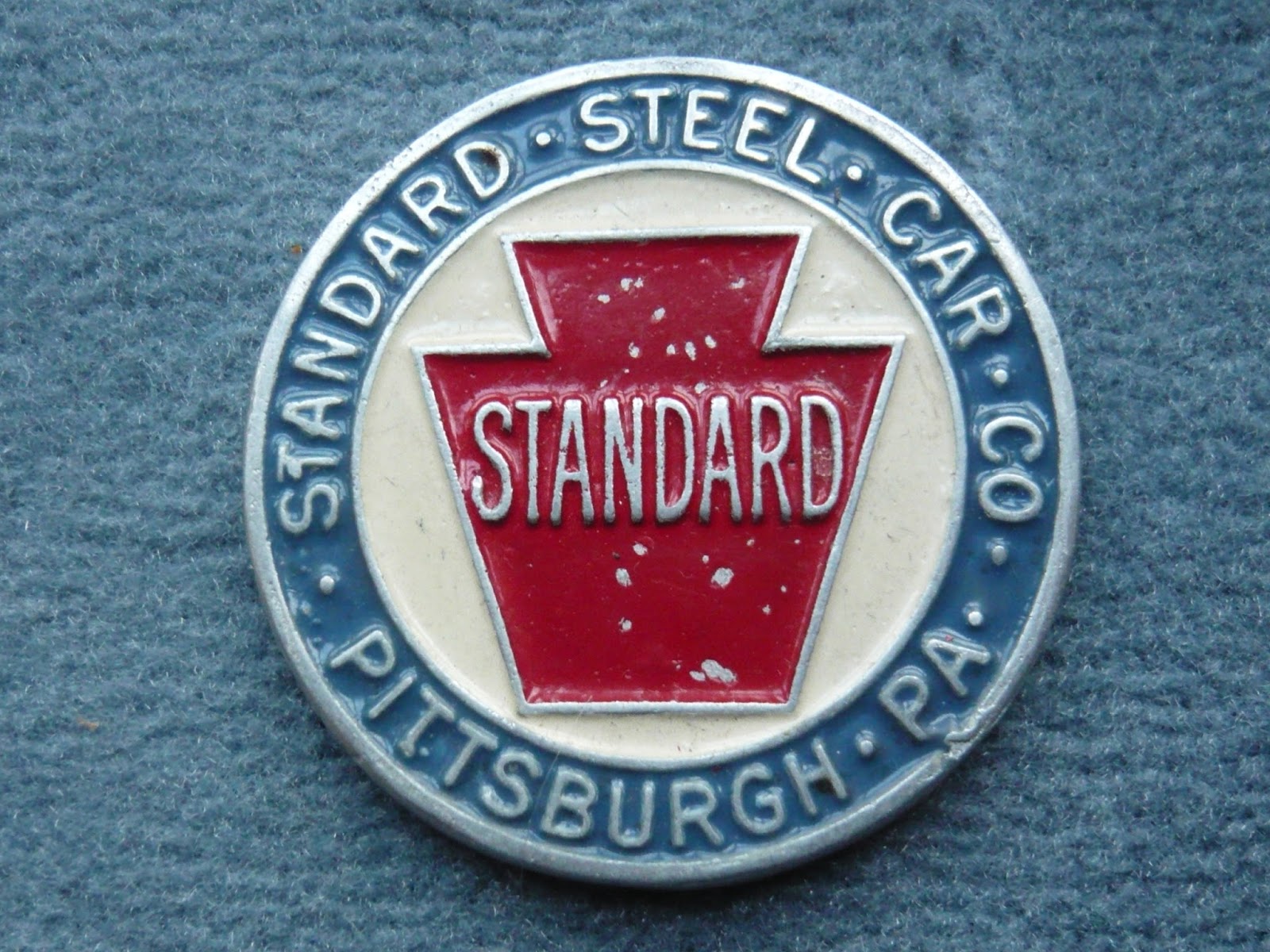 RadiatorEmblems: STANDARD STEEL / USA