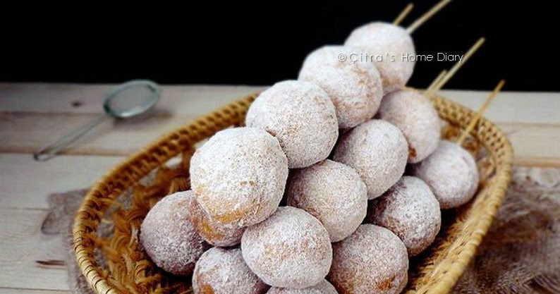 Citra's Home Diary: Sate donat kentang / Potato doughnuts holes in skewer