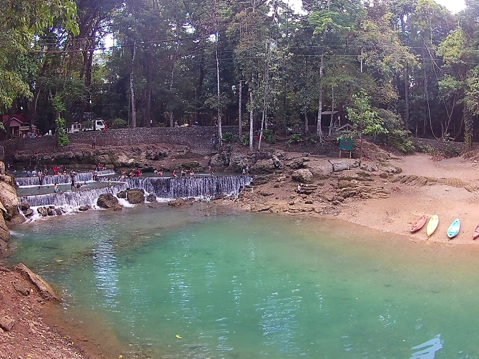 Teach,Travel,and Climb: Mabinay Spring Resort – Place to be.