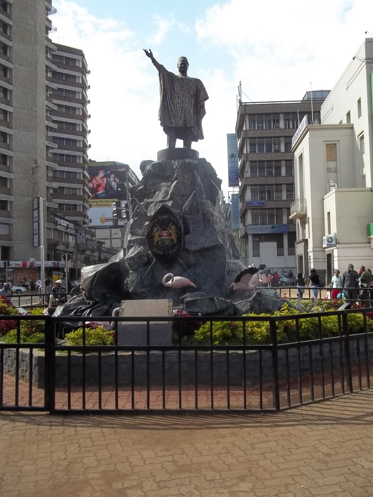 Kymgrapher.: Tom Mboya's Monument.