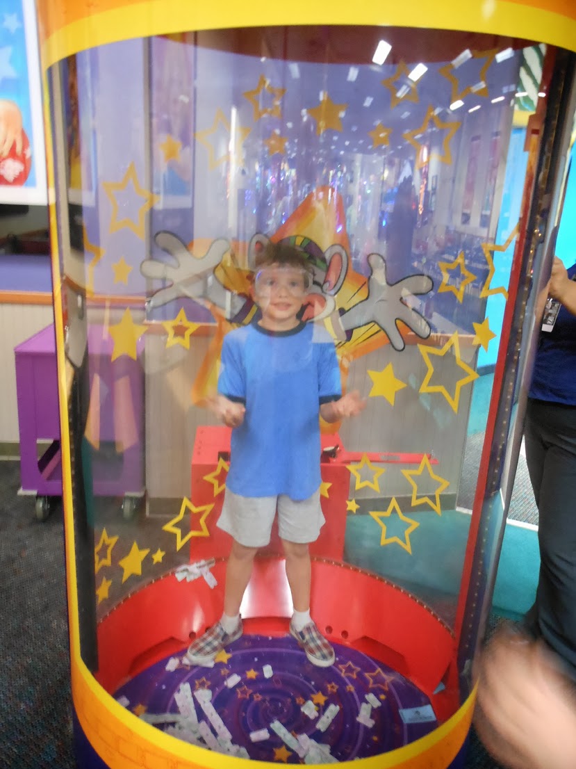 The Adventures of Ben and Nathan!: Chuck E Cheese's Ticket Blaster