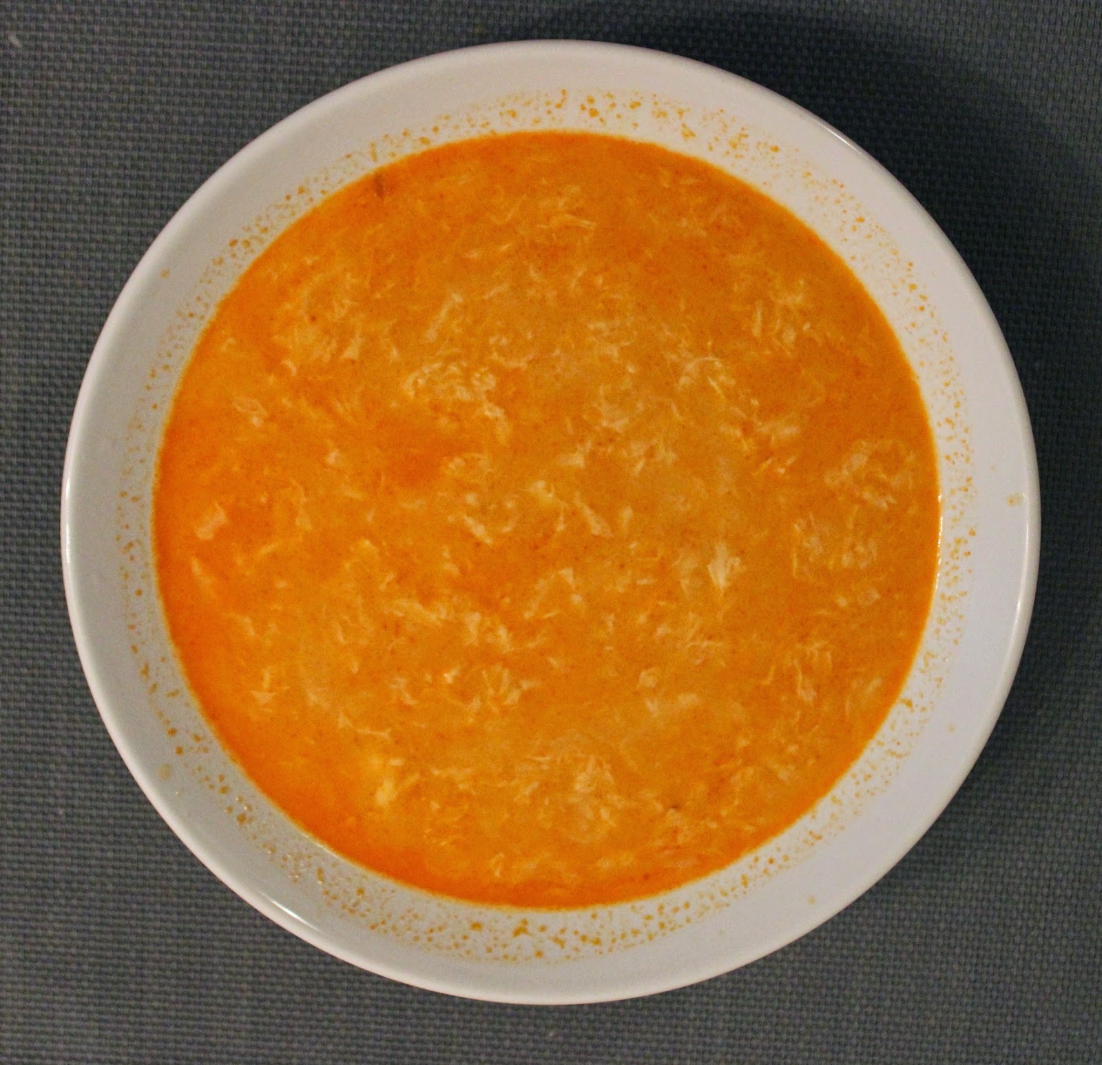 Playing in the kitchen...: Hungarian egg soup "Tojásleves"