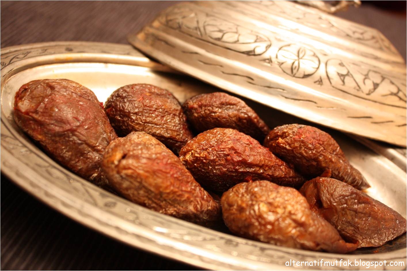 Alternatif Mutfak: Kuru Patlıcan Dolması