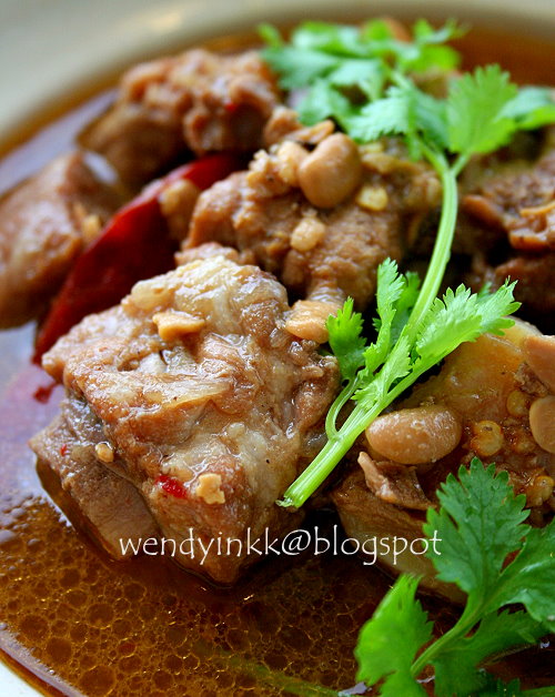 Table for 2.... or more: Ribs and Bean Paste Stew 黄豆酱炖排骨 - Pork Ribs # 3