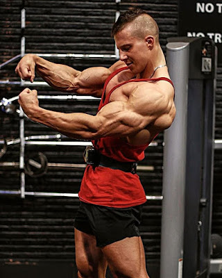 the beauty of male muscle: Cezar (2)