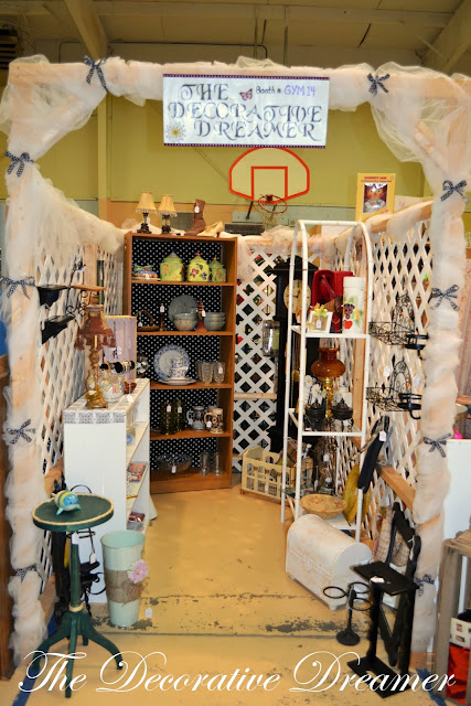 The Decorative Dreamer: My Booth is up and Running!