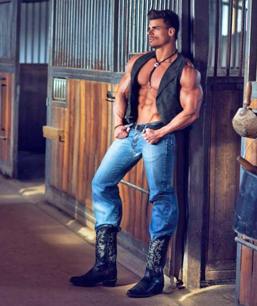 Into the Vault BUILT by tallsteve: Lots of Muscle Men