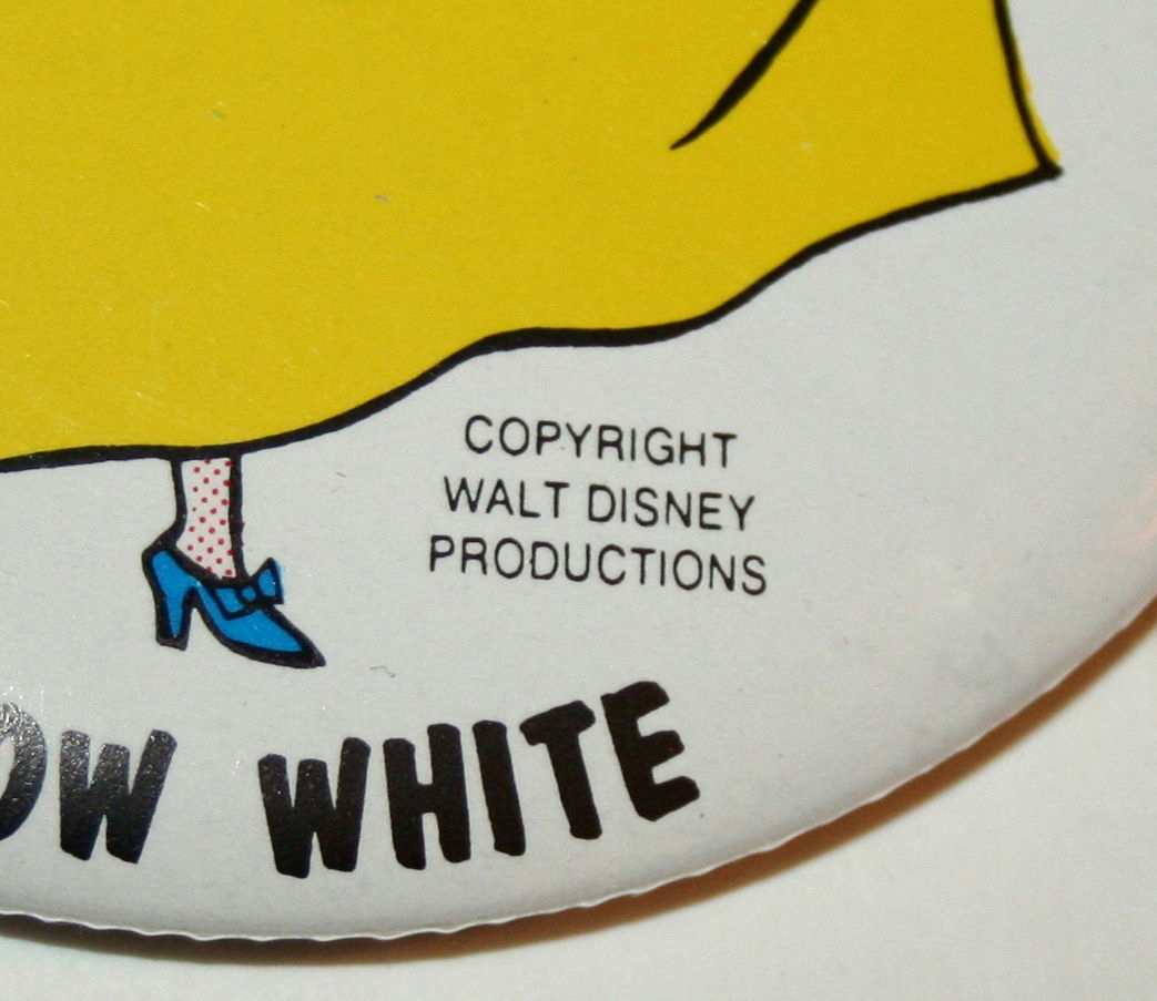 Filmic Light - Snow White Archive: 1975 Snow White & Dwarfs Pin-Back ...