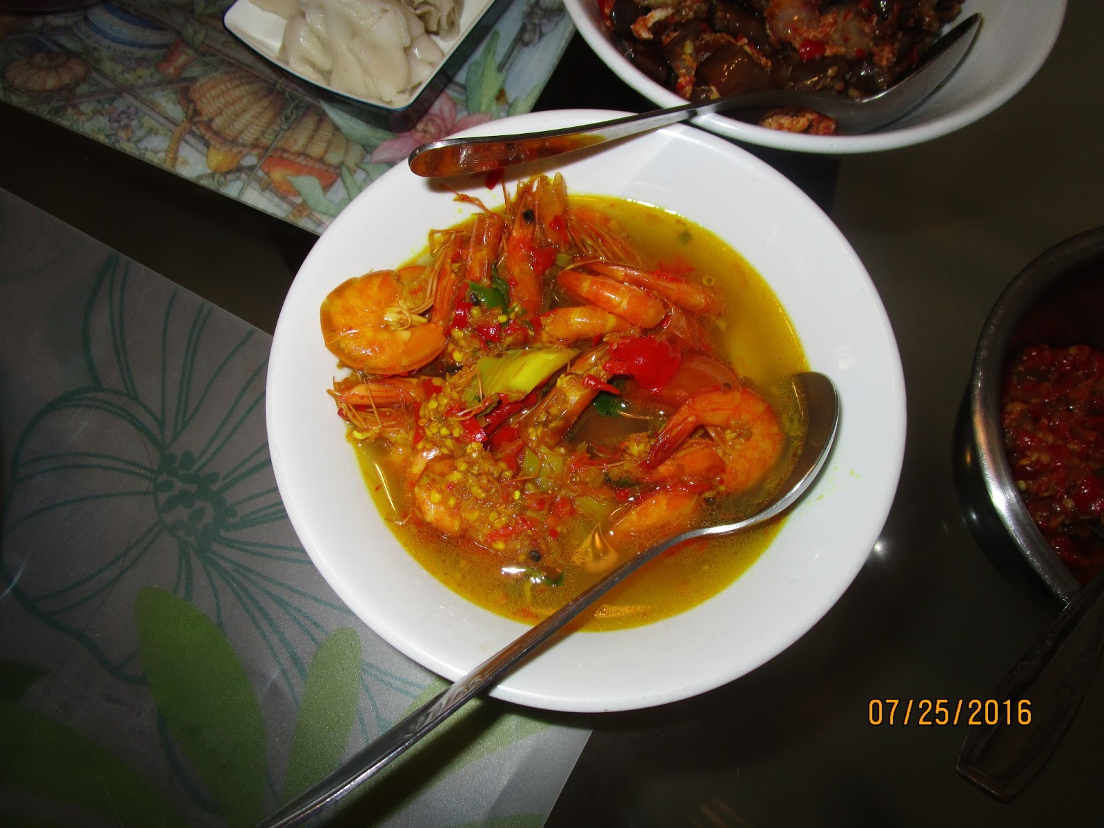 indonesiabound: Manado’s food