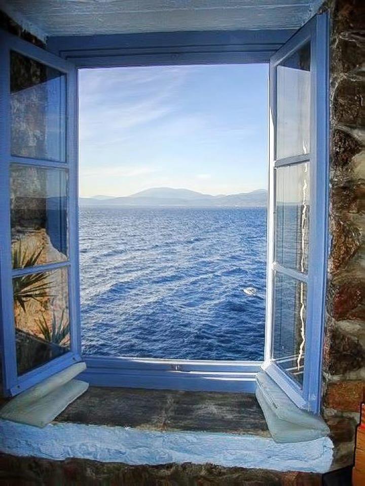 GREEK COLOR: Greek Color at your window-sill
