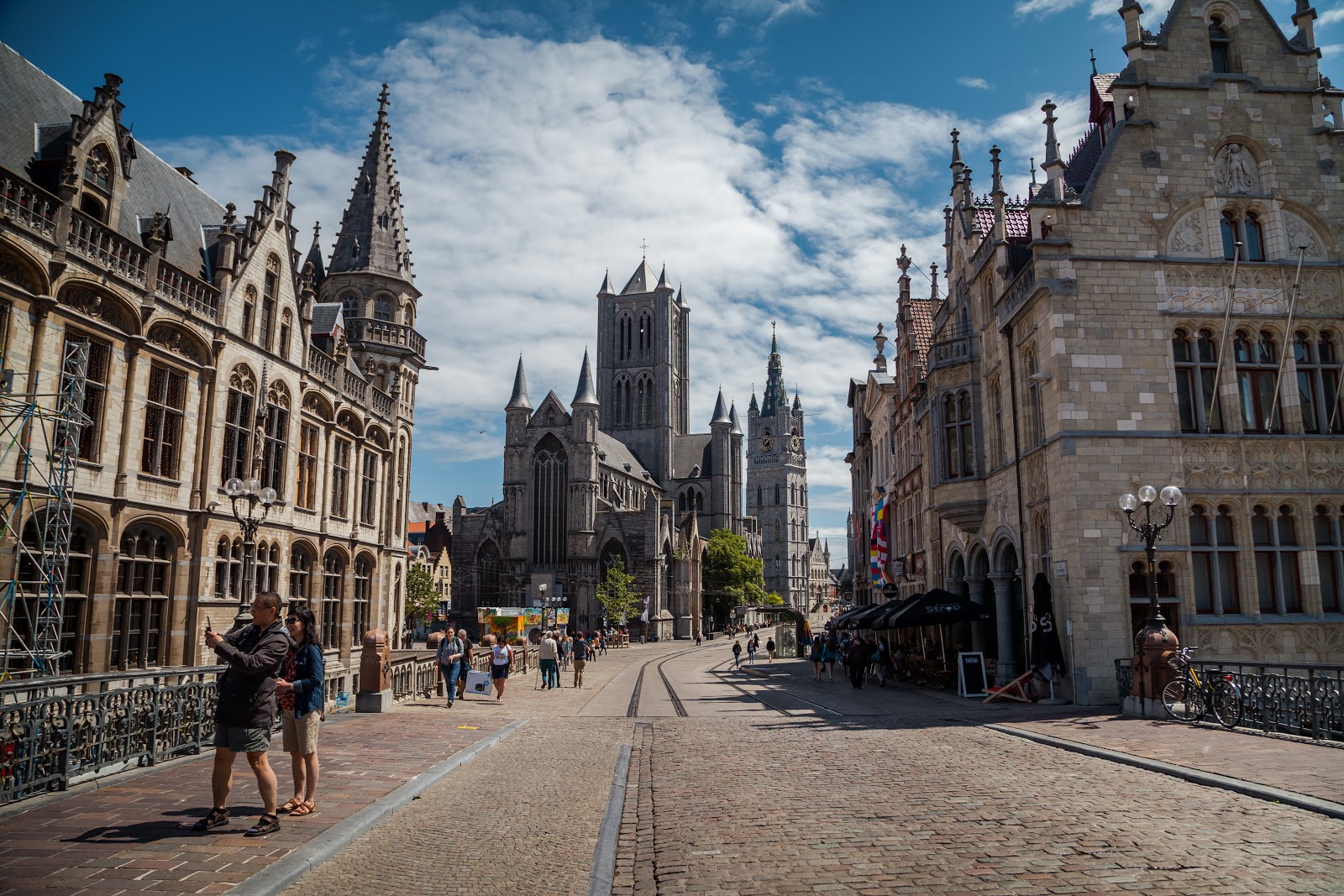 Ghent, Gent, or Gand? - Explore the World with Simon Sulyma