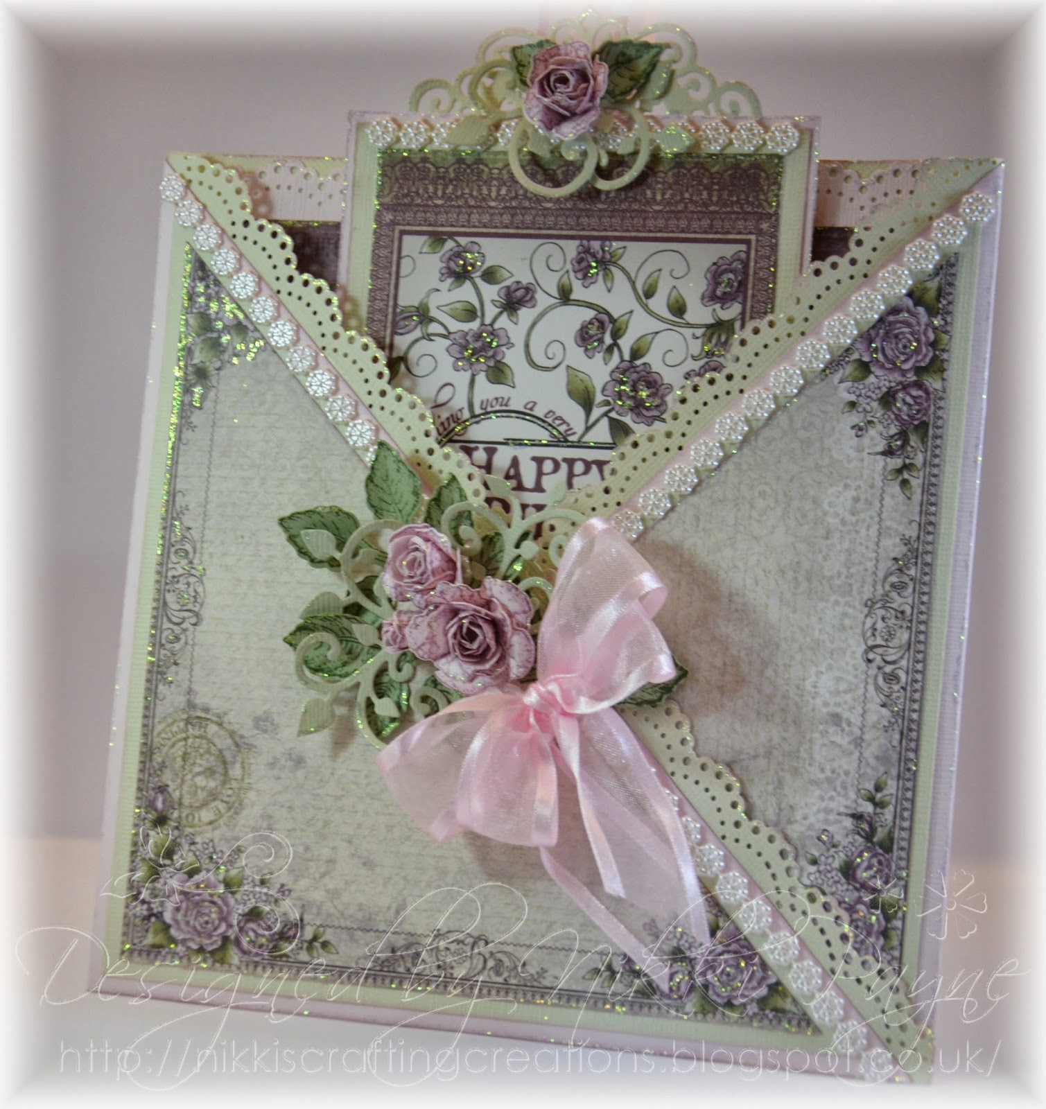 Nikki's Crafting Creations: Heartfelt Creations Class card!