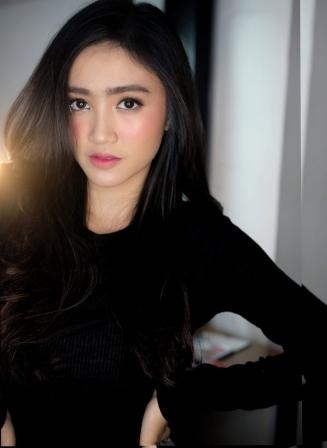 Nama & Biodata Bintang Pemeran iklan Citra Natural Glowing White UV ...